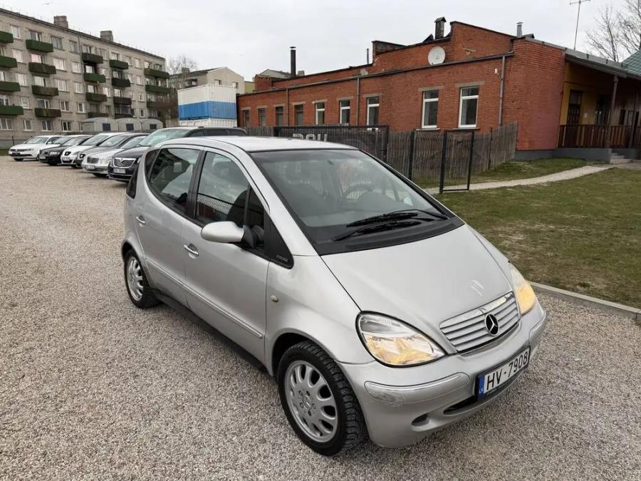 Grey Mercedes-Benz A 170 2002 in Ventspils, with an engine capacity of 1.70 L and mileage of 280 thousand km for 1090 €, photo 4 on AUTOMOTO.COM.LV