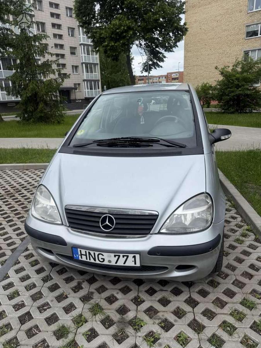 Pelēks Mercedes-Benz A 170 2003 Šauļi, ar dzinēja tilpumu 1.70 L un nobraukumu 304 tūkst. km par 1650 €, foto 1 vietnē AUTOMOTO.COM.LV