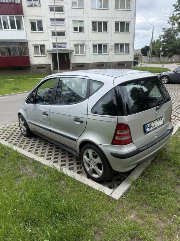 Grey Mercedes-Benz A 170 2003 in Siauliai, with an engine capacity of 1.70 L and mileage of 304 thousand km for 1650 €, photo 3 on AUTOMOTO.COM.LV