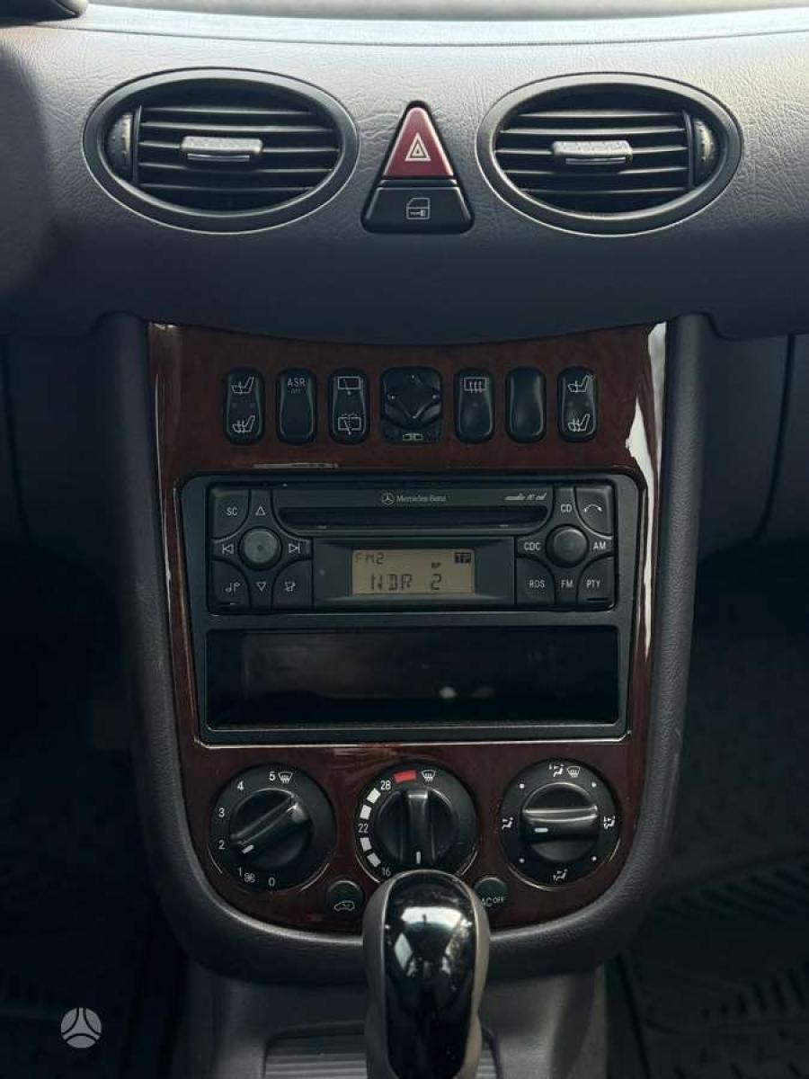Pelēks Mercedes-Benz A 170 2003 Viļņa, ar dzinēja tilpumu 1.69 L un nobraukumu 198 tūkst. km par 2250 €, foto 19 vietnē AUTOMOTO.COM.LV