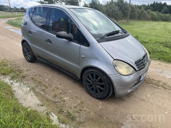 Grey Mercedes-Benz A 170 2003 in Aizkraukle, with an engine capacity of 1.70 L and mileage of 277 thousand km for 400 €, photo 4 on AUTOMOTO.COM.LV