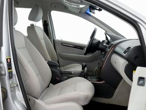 Pelēks Mercedes-Benz A 170 2004 Tallina, ar dzinēja tilpumu 1.70 L un nobraukumu 124 tūkst. km par 799 €, foto 7 vietnē AUTOMOTO.COM.LV