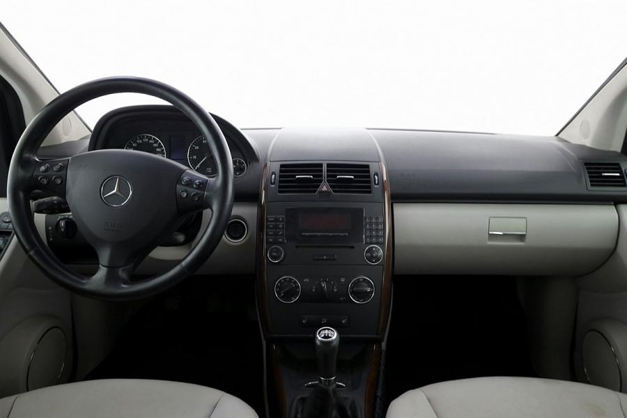 Pelēks Mercedes-Benz A 170 2004 Tallina, ar dzinēja tilpumu 1.70 L un nobraukumu 124 tūkst. km par 799 €, foto 14 vietnē AUTOMOTO.COM.LV
