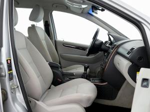 Pelēks Mercedes-Benz A 170 2004 Tallina, ar dzinēja tilpumu 1.70 L un nobraukumu 124 tūkst. km par 799 €, foto 15 vietnē AUTOMOTO.COM.LV