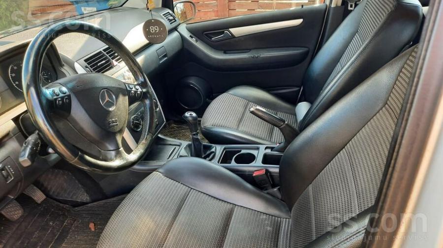 Pelēks Mercedes-Benz A 170 2004 Kuldīga, ar dzinēja tilpumu 1.70 L un nobraukumu 247 tūkst. km par 450 €, foto 6 vietnē AUTOMOTO.COM.LV
