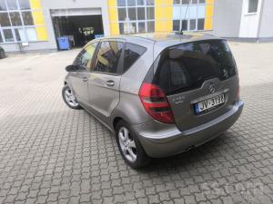Pelēks Mercedes-Benz A 170 2005 Rīga, ar dzinēja tilpumu 1.70 L un nobraukumu 433 tūkst. km par 1390 €, foto 5 vietnē AUTOMOTO.COM.LV