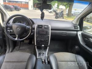 Pelēks Mercedes-Benz A 170 2005 Rīga, ar dzinēja tilpumu 1.70 L un nobraukumu 433 tūkst. km par 1390 €, foto 15 vietnē AUTOMOTO.COM.LV