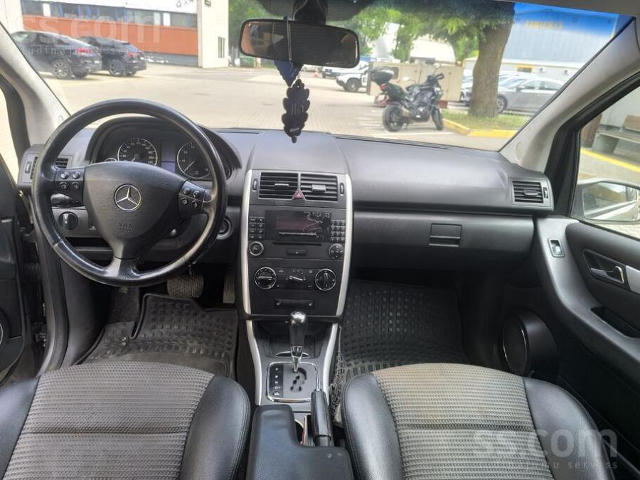 Pelēks Mercedes-Benz A 170 2005 Rīga, ar dzinēja tilpumu 1.70 L un nobraukumu 433 tūkst. km par 1390 €, foto 15 vietnē AUTOMOTO.COM.LV
