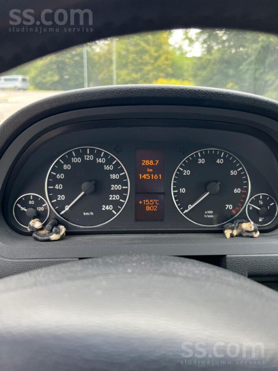 Pelēks Mercedes-Benz A 170 2005 Rīga, ar dzinēja tilpumu 1.70 L un nobraukumu 145 tūkst. km par 1090 €, foto 8 vietnē AUTOMOTO.COM.LV