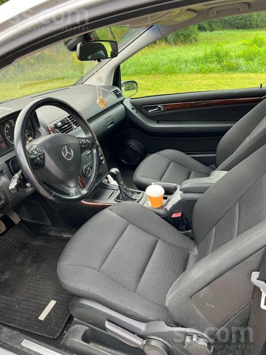 Pelēks Mercedes-Benz A 170 2005 Rīga, ar dzinēja tilpumu 1.70 L un nobraukumu 145 tūkst. km par 1090 €, foto 9 vietnē AUTOMOTO.COM.LV