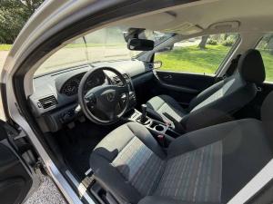 Pelēks Mercedes-Benz A 170 2007 Ventspils, ar dzinēja tilpumu 1.70 L un nobraukumu 107 tūkst. km par 2500 €, foto 11 vietnē AUTOMOTO.COM.LV