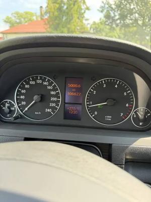 Pelēks Mercedes-Benz A 170 2007 Ventspils, ar dzinēja tilpumu 1.70 L un nobraukumu 107 tūkst. km par 2500 €, foto 14 vietnē AUTOMOTO.COM.LV