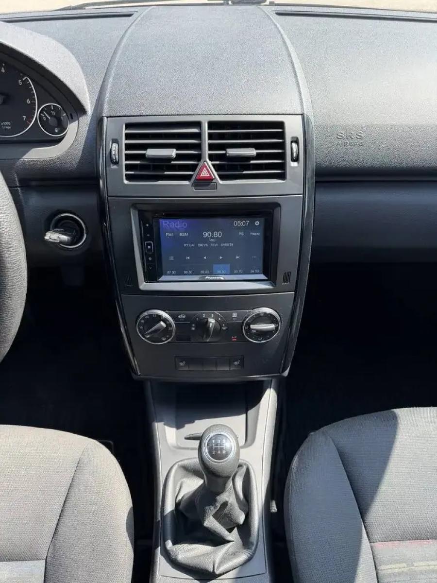 Pelēks Mercedes-Benz A 170 2007 Ventspils, ar dzinēja tilpumu 1.70 L un nobraukumu 107 tūkst. km par 2500 €, foto 16 vietnē AUTOMOTO.COM.LV