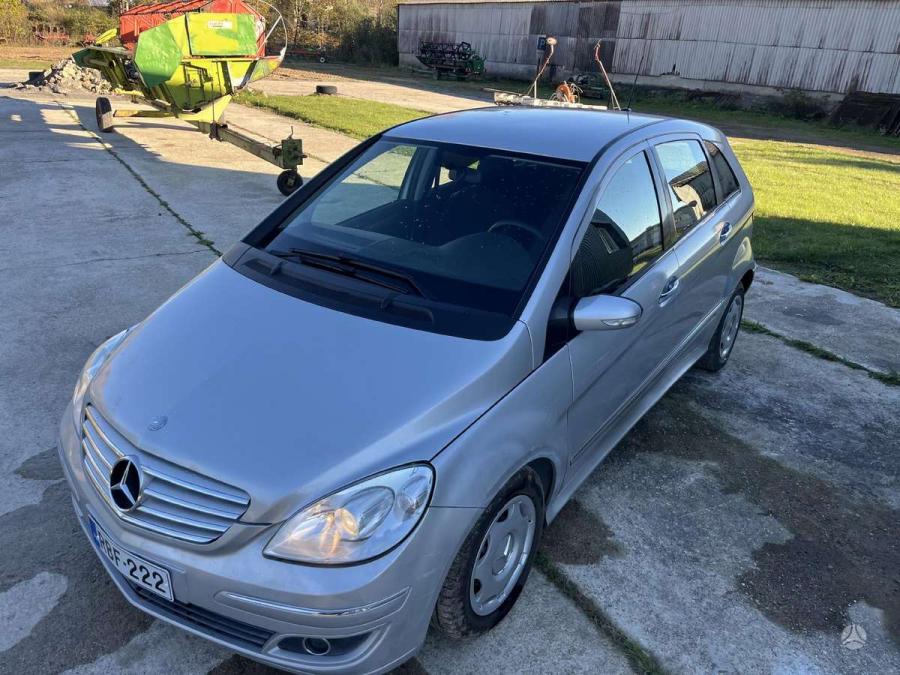 Grey Mercedes-Benz A 170 2008 in Trakai, with an engine capacity of 1.70 L and mileage of 236 thousand km for 850 €, photo 2 on AUTOMOTO.COM.LV