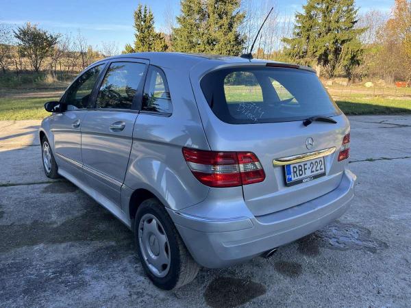 Pelēks Mercedes-Benz A 170 2008 Trakai, ar dzinēja tilpumu 1.70 L un nobraukumu 236 tūkst. km par 850 €, foto 9 vietnē AUTOMOTO.COM.LV