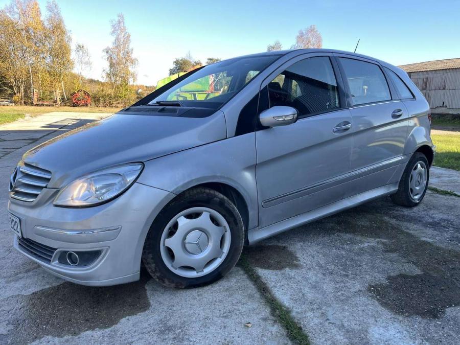 Grey Mercedes-Benz A 170 2008 in Trakai, with an engine capacity of 1.70 L and mileage of 236 thousand km for 850 €, photo 13 on AUTOMOTO.COM.LV