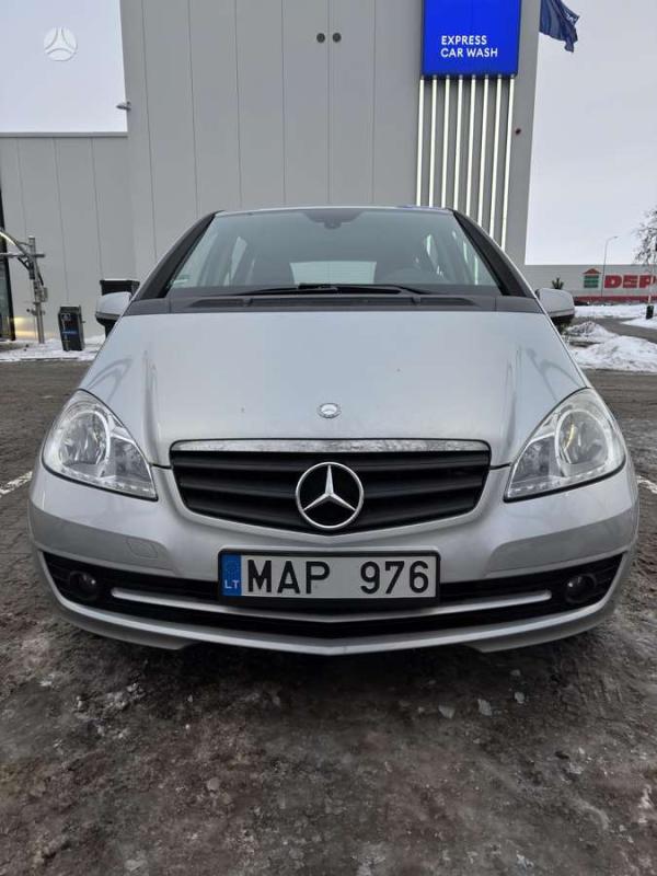 Grey Mercedes-Benz A 170 2009 in Panevezys, with an engine capacity of 1.70 L and mileage of 240 thousand km for 3100 €, photo 1 on AUTOMOTO.COM.LV