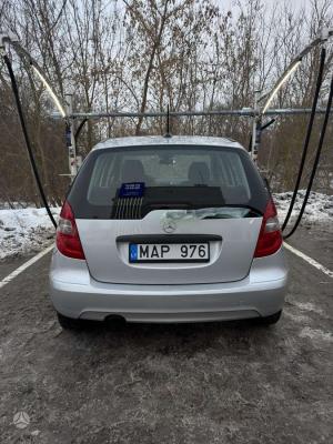 Pelēks Mercedes-Benz A 170 2009 Panevēža, ar dzinēja tilpumu 1.70 L un nobraukumu 240 tūkst. km par 3100 €, foto 4 vietnē AUTOMOTO.COM.LV