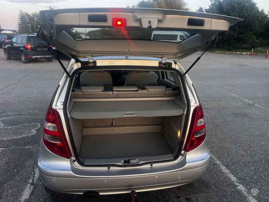 Pelēks Mercedes-Benz A 170 2005 Klaipėda, ar dzinēja tilpumu 1.70 L un nobraukumu 317 tūkst. km par 1990 €, foto 10 vietnē AUTOMOTO.COM.LV