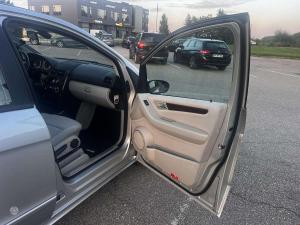 Pelēks Mercedes-Benz A 170 2005 Klaipėda, ar dzinēja tilpumu 1.70 L un nobraukumu 317 tūkst. km par 1990 €, foto 12 vietnē AUTOMOTO.COM.LV