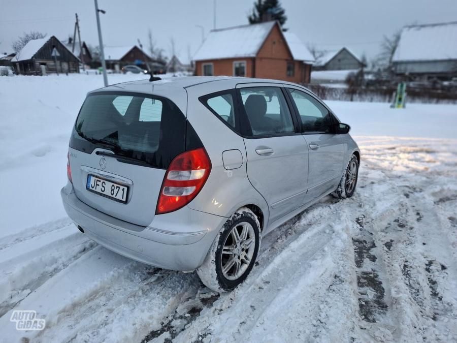 Mercedes-Benz A 170 2008 in Ariogala, with an engine capacity of 1.70 L and mileage of 320 thousand km for 950 €, photo 5 on AUTOMOTO.COM.LV