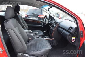 Sarkans Mercedes-Benz A 170 2006 Kuldīga, ar dzinēja tilpumu 1.70 L un nobraukumu 0 tūkst. km par 1350 €, foto 6 vietnē AUTOMOTO.COM.LV