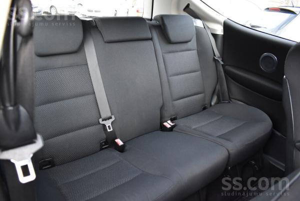 Red Mercedes-Benz A 170 2006 in Kuldiga, with an engine capacity of 1.70 L and mileage of 0 thousand km for 1350 €, photo 6 on AUTOMOTO.COM.LV