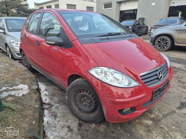 Red Mercedes-Benz A 170 2007 in Vilnius, with an engine capacity of 1.70 L and mileage of 246 thousand km for 450 €, photo 5 on AUTOMOTO.COM.LV