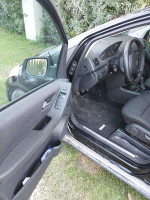 Mercedes-Benz A 170 2009 in Siauliai, with an engine capacity of 1.50 L and mileage of 228 thousand km for 650 €, photo  on AUTOMOTO.COM.LV