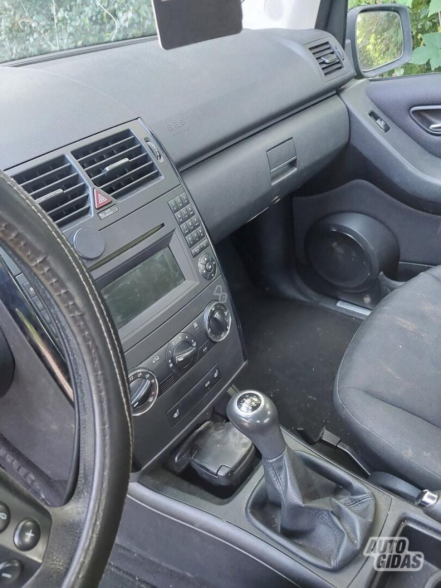 Mercedes-Benz A 170 2009 Šauļi, ar dzinēja tilpumu 1.50 L un nobraukumu 228 tūkst. km par 650 €, foto 3 vietnē AUTOMOTO.COM.LV