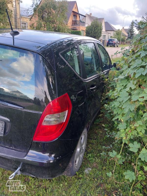 Mercedes-Benz A 170 2009 in Siauliai, with an engine capacity of 1.50 L and mileage of 228 thousand km for 650 €, photo 9 on AUTOMOTO.COM.LV
