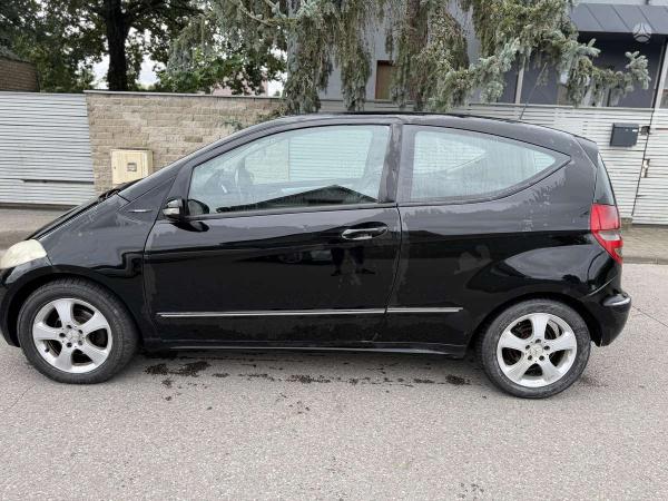 Melns Mercedes-Benz A 180 2006 Kauņa, ar dzinēja tilpumu 1.99 L un nobraukumu 263 tūkst. km par 700 €, foto 11 vietnē AUTOMOTO.COM.LV