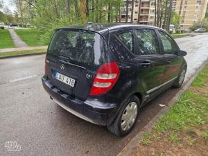 Melns Mercedes-Benz A 180 2005 Visaginas, ar dzinēja tilpumu 2.00 L un nobraukumu 320 tūkst. km par 800 €, foto 4 vietnē AUTOMOTO.COM.LV