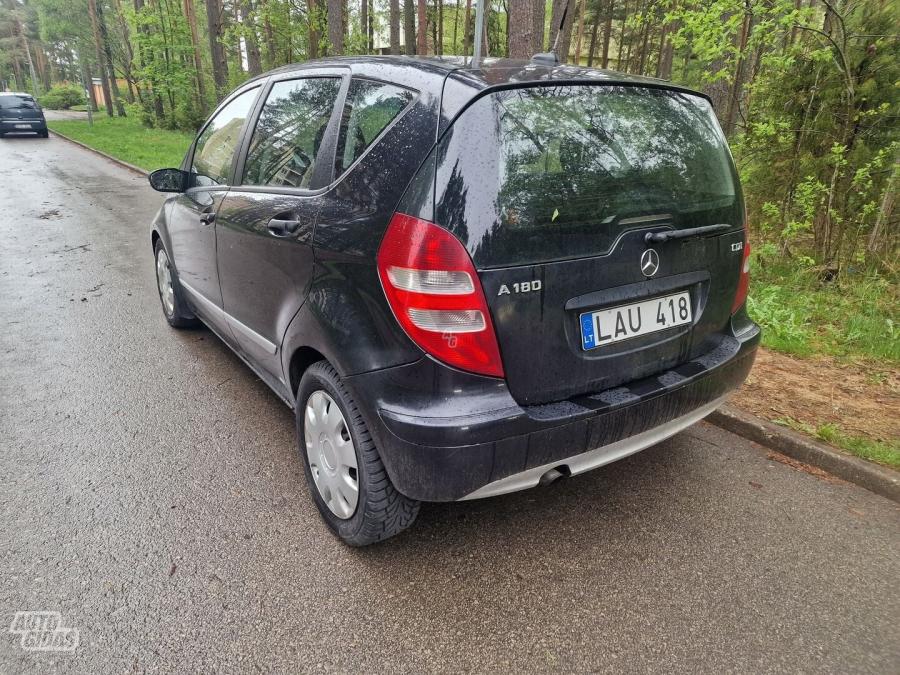 Melns Mercedes-Benz A 180 2005 Visaginas, ar dzinēja tilpumu 2.00 L un nobraukumu 320 tūkst. km par 800 €, foto 5 vietnē AUTOMOTO.COM.LV