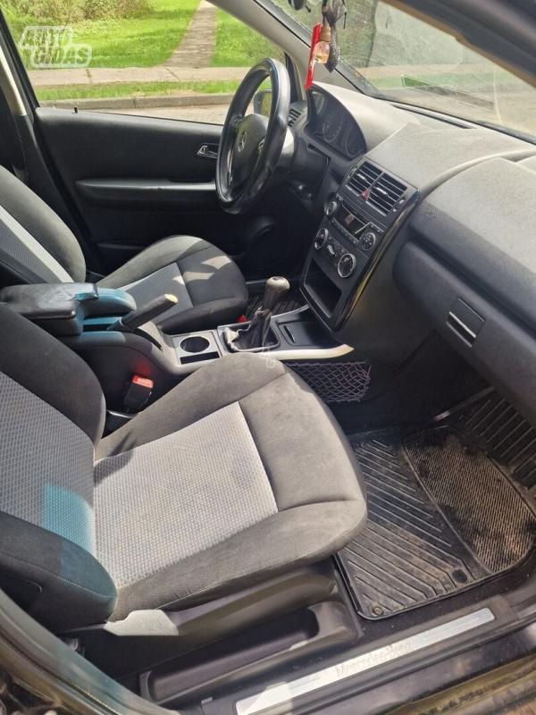 Melns Mercedes-Benz A 180 2005 Visaginas, ar dzinēja tilpumu 2.00 L un nobraukumu 320 tūkst. km par 800 €, foto 7 vietnē AUTOMOTO.COM.LV