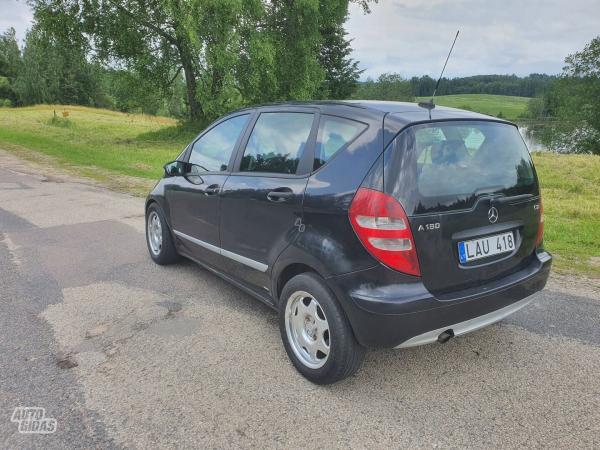 Melns Mercedes-Benz A 180 2005 Visaginas, ar dzinēja tilpumu 2.00 L un nobraukumu 320 tūkst. km par 750 €, foto 4 vietnē AUTOMOTO.COM.LV