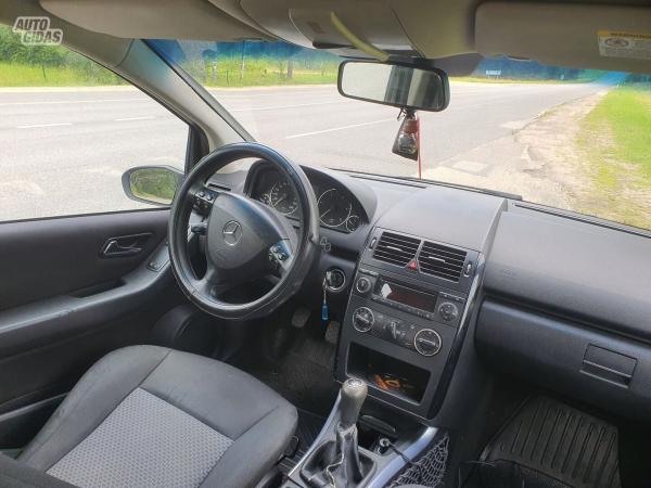 Melns Mercedes-Benz A 180 2005 Visaginas, ar dzinēja tilpumu 2.00 L un nobraukumu 320 tūkst. km par 750 €, foto 10 vietnē AUTOMOTO.COM.LV