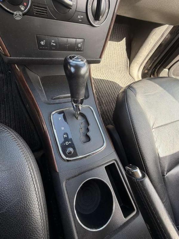 Melns Mercedes-Benz A 180 2005 Viļņa, ar dzinēja tilpumu 1.99 L un nobraukumu 172 tūkst. km par 950 €, foto 8 vietnē AUTOMOTO.COM.LV