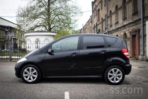 Melns Mercedes-Benz A 180 2006 Rīga, ar dzinēja tilpumu 2.00 L un nobraukumu 260 tūkst. km par 9350 €, foto 6 vietnē AUTOMOTO.COM.LV