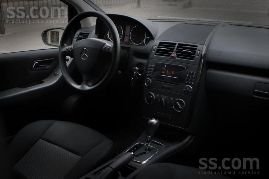 Melns Mercedes-Benz A 180 2006 Rīga, ar dzinēja tilpumu 2.00 L un nobraukumu 260 tūkst. km par 9350 €, foto 8 vietnē AUTOMOTO.COM.LV