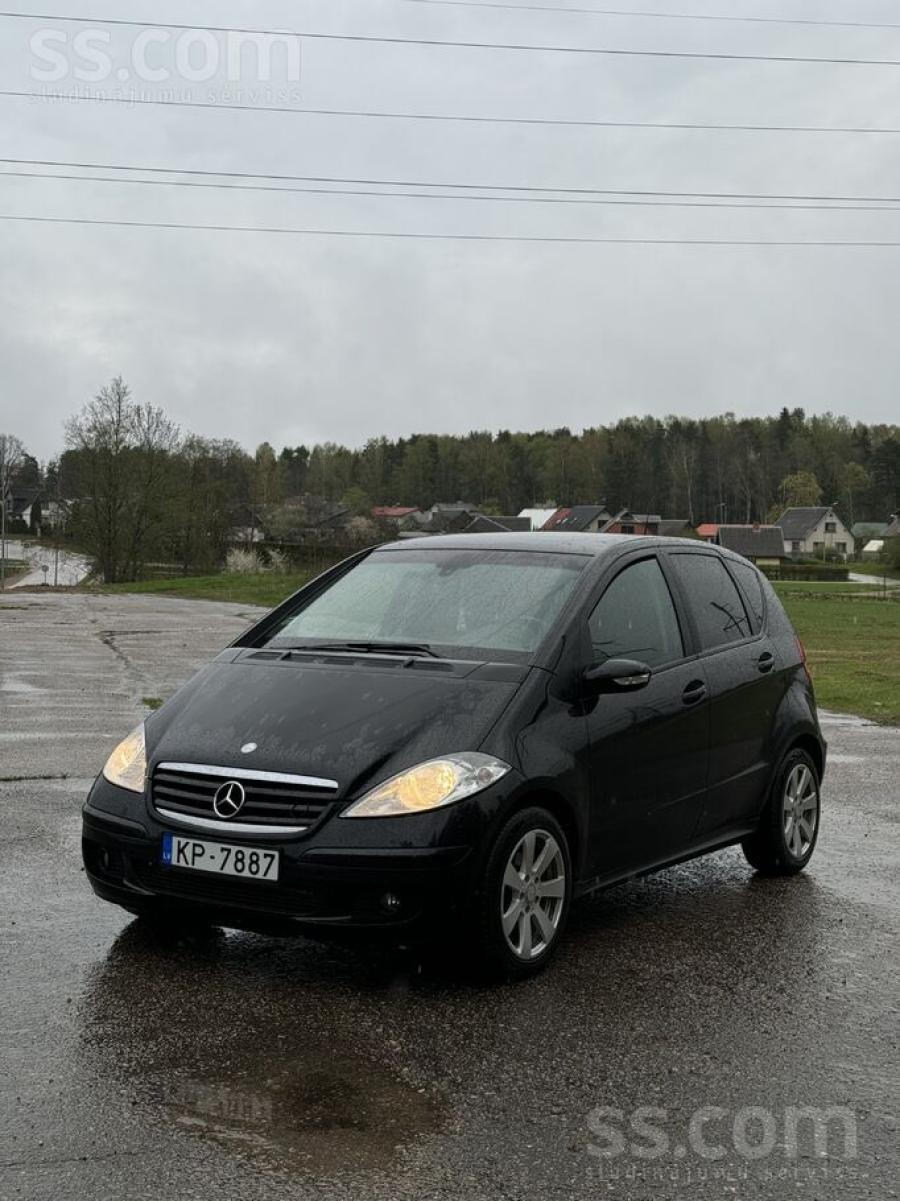 Melns Mercedes-Benz A 180 2006 Saldus, ar dzinēja tilpumu 2.00 L un nobraukumu 262 tūkst. km par 2990 €, foto 1 vietnē AUTOMOTO.COM.LV