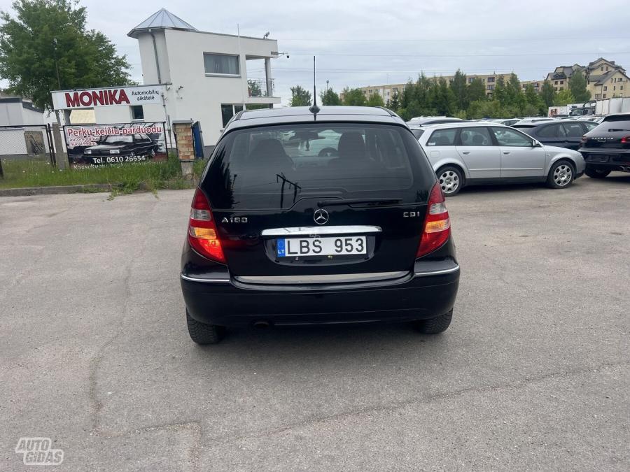 Melns Mercedes-Benz A 180 2006 Šauļi, ar dzinēja tilpumu 2.00 L un nobraukumu 168 tūkst. km par 1349 €, foto 6 vietnē AUTOMOTO.COM.LV