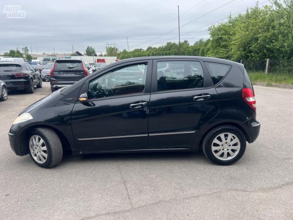 Melns Mercedes-Benz A 180 2006 Šauļi, ar dzinēja tilpumu 2.00 L un nobraukumu 168 tūkst. km par 1349 €, foto 7 vietnē AUTOMOTO.COM.LV