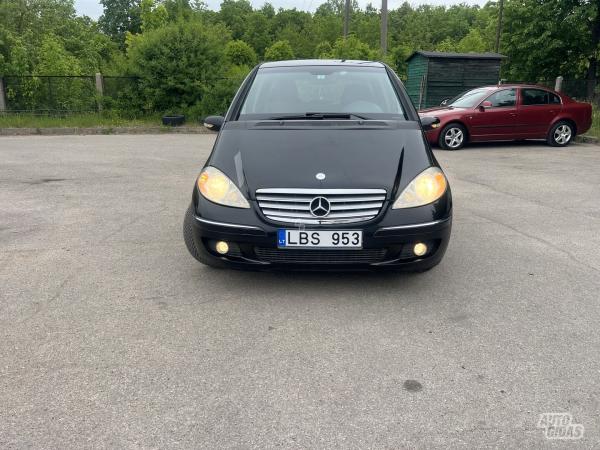 Melns Mercedes-Benz A 180 2006 Šauļi, ar dzinēja tilpumu 2.00 L un nobraukumu 168 tūkst. km par 1349 €, foto 2 vietnē AUTOMOTO.COM.LV