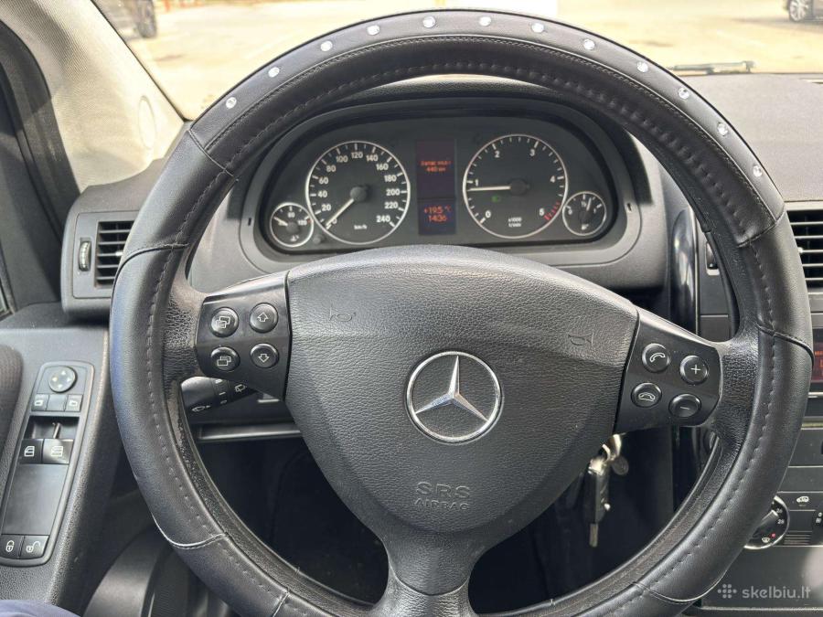 Black Mercedes-Benz A 180 2006 in Klaipeda, with an engine capacity of 2.00 L and mileage of 288 thousand km for 1250 €, photo 6 on AUTOMOTO.COM.LV