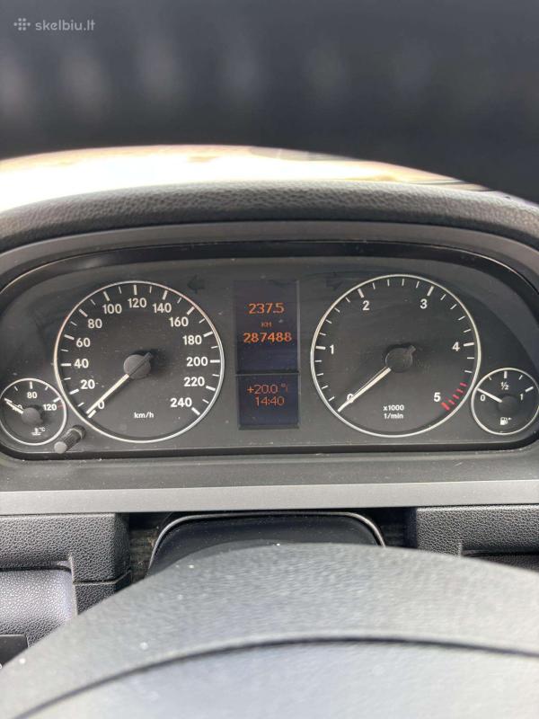Мерседес А 180 2006 в Клайпеда на AUTOMOTO.COM.LV Черный Мерседес А 180 2006 в Клайпеда, объемом двигателя 2.00 л и пробегом 288 тыс. км за 1250 €, фото 11 на AUTOMOTO.COM.LV