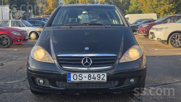 Black Mercedes-Benz A 180 2006 in Riga, with an engine capacity of 2.00 L and mileage of 0 thousand km for 1350 €, photo 3 on AUTOMOTO.COM.LV