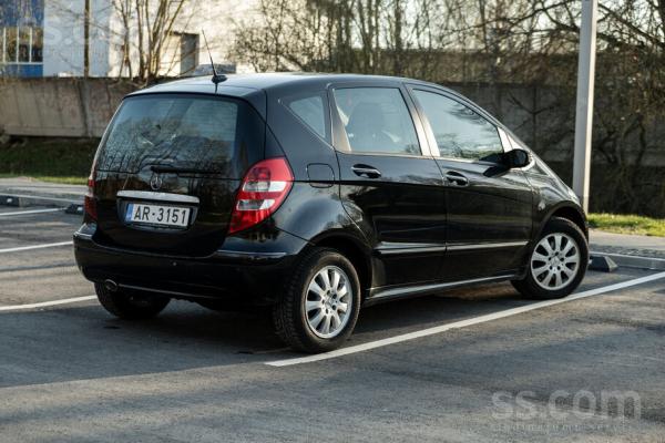 Melns Mercedes-Benz A 180 2007 Rīga, ar dzinēja tilpumu 2.00 L un nobraukumu 190 tūkst. km par 3290 €, foto 2 vietnē AUTOMOTO.COM.LV
