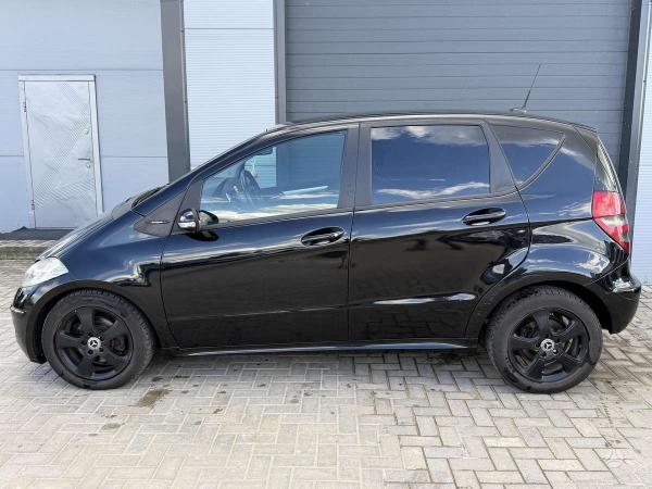 Black Mercedes-Benz A 180 2007 in Vilnius, with an engine capacity of 1.99 L and mileage of 204 thousand km for 1450 €, photo 3 on AUTOMOTO.COM.LV