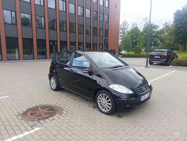 Black Mercedes-Benz A 180 2007 in Vilnius, with an engine capacity of 1.99 L and mileage of 280 thousand km for 1450 €, photo 6 on AUTOMOTO.COM.LV